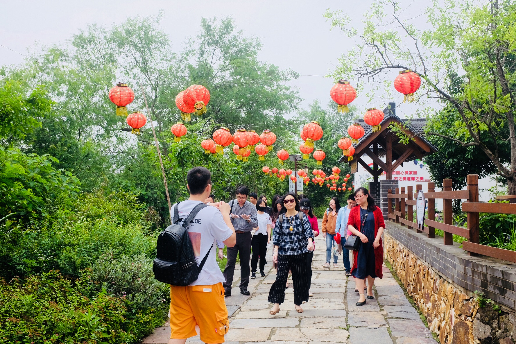 金女院教工二支部和MPACC一支部师生党员“情系端午节，爱在观音殿”为主题的乡村振兴服务活动-mpacc中心